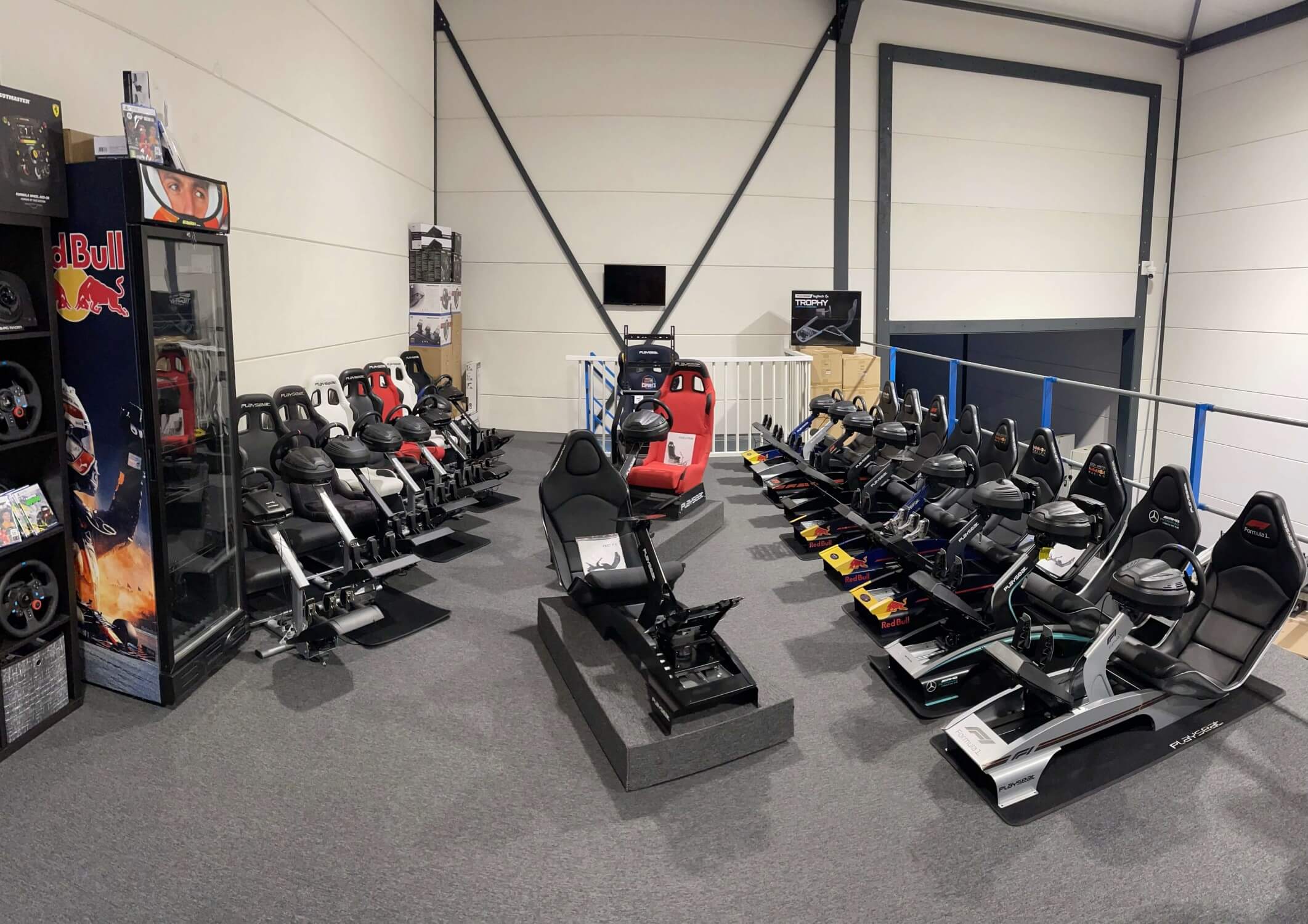 Ontdek Ons Assortiment aan Playseat en Thrustmaster Sim Racing Gear ...